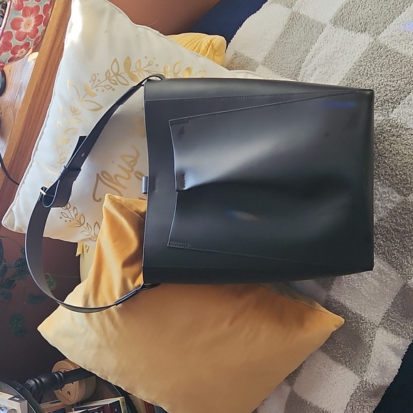 Everlane | Bags | Everlane Studio Bag In Black | Poshmark